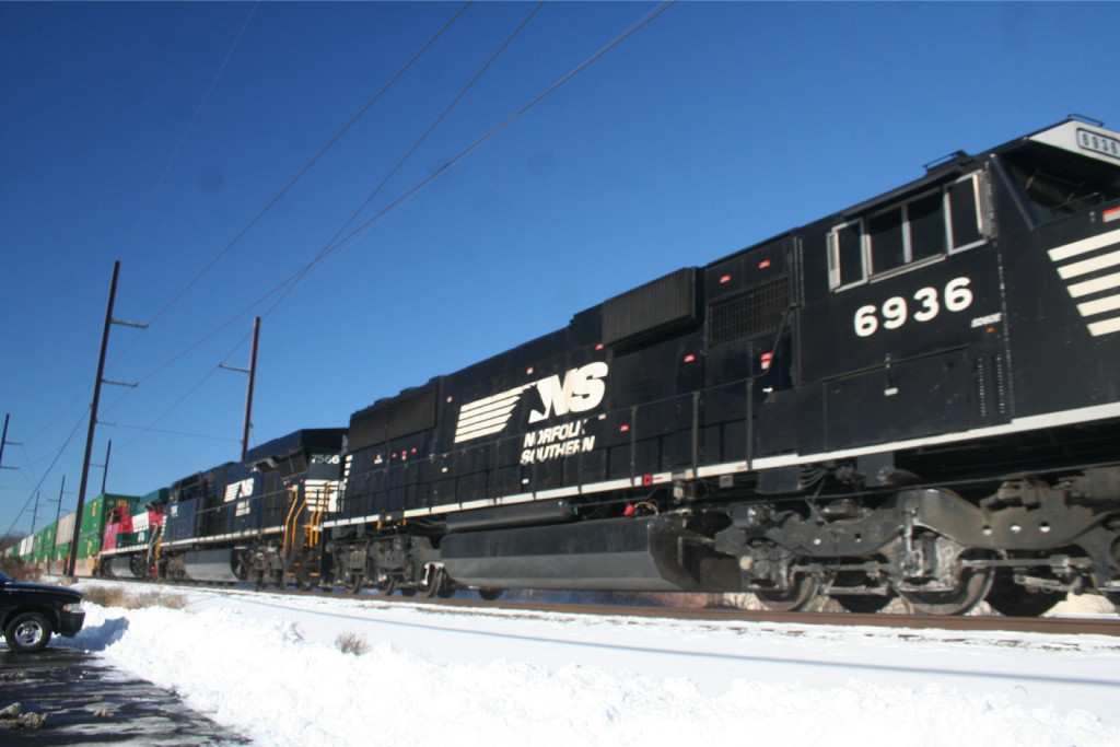 NS 20Q Red & Green for Little Christmas